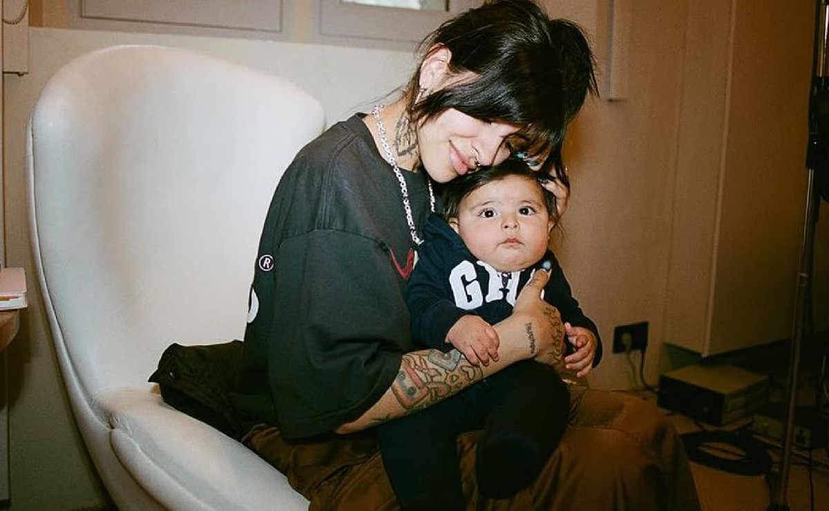 Cazzu comparte la primera foto de su hija Inti este 2025 - Chapin Radios